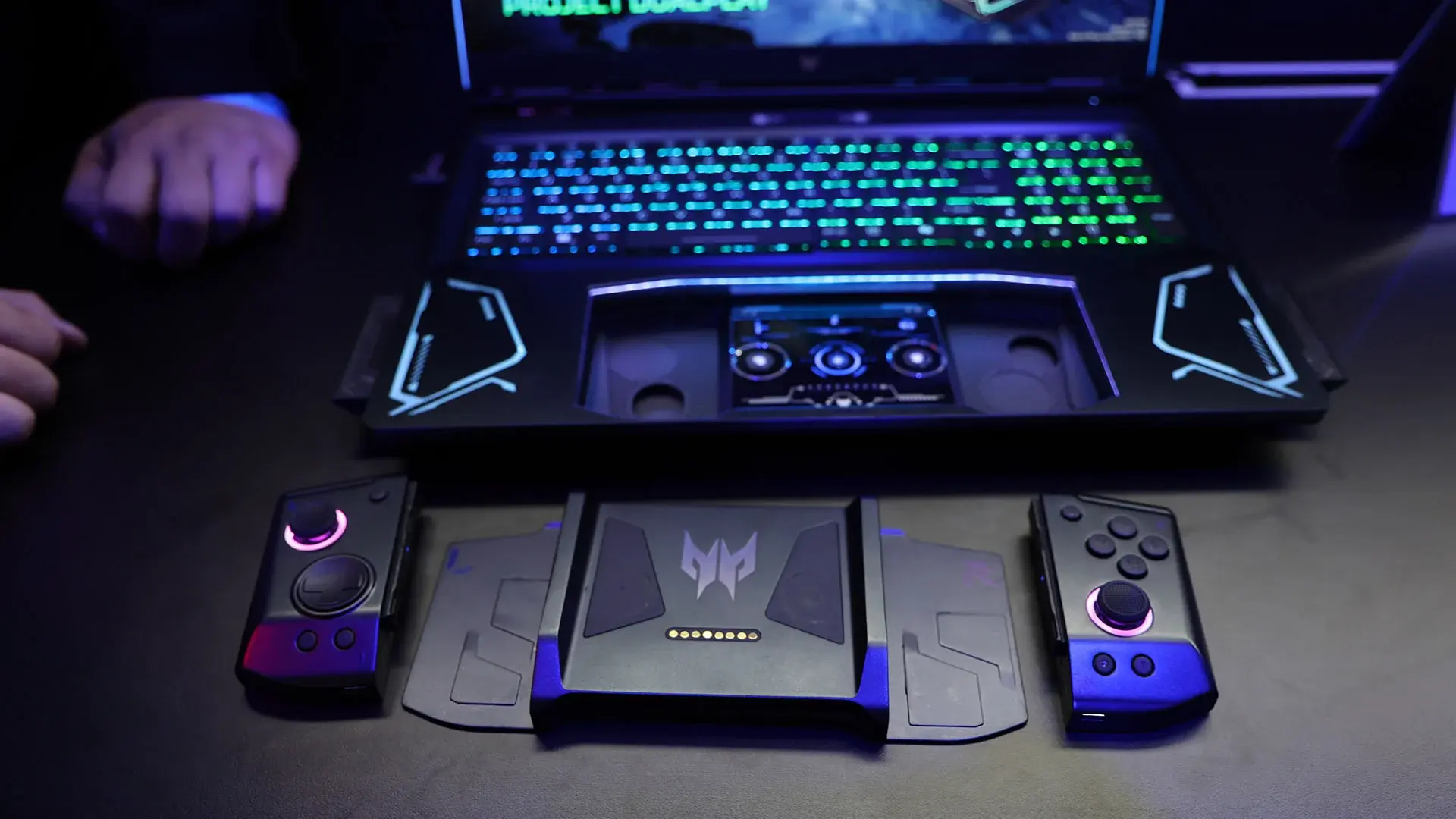 Gamepadli Laptop! Acer Predator Project Dualplay CES 2025 #6 - Techolay
