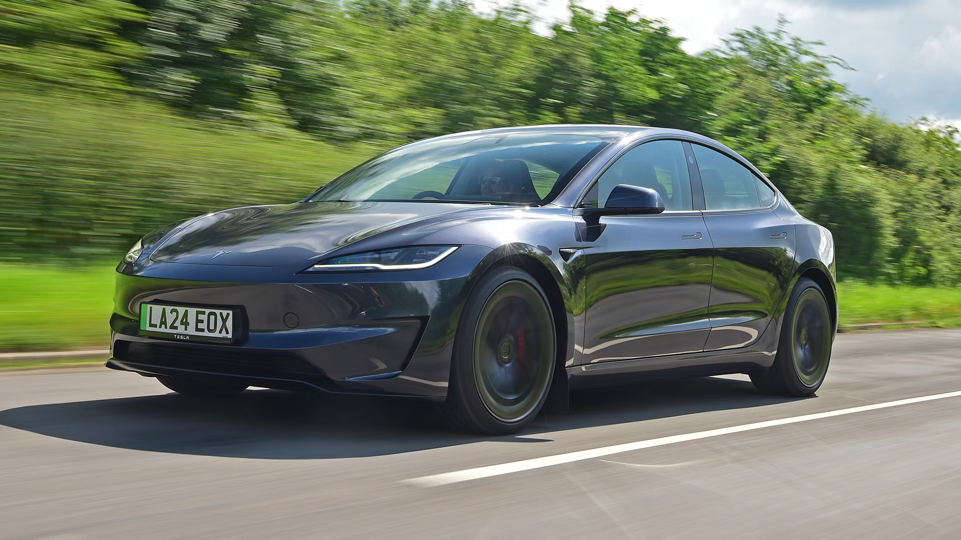 Tesla, Model 3 ve Model Y Versiyonlarını Yeniliyor - Techolay